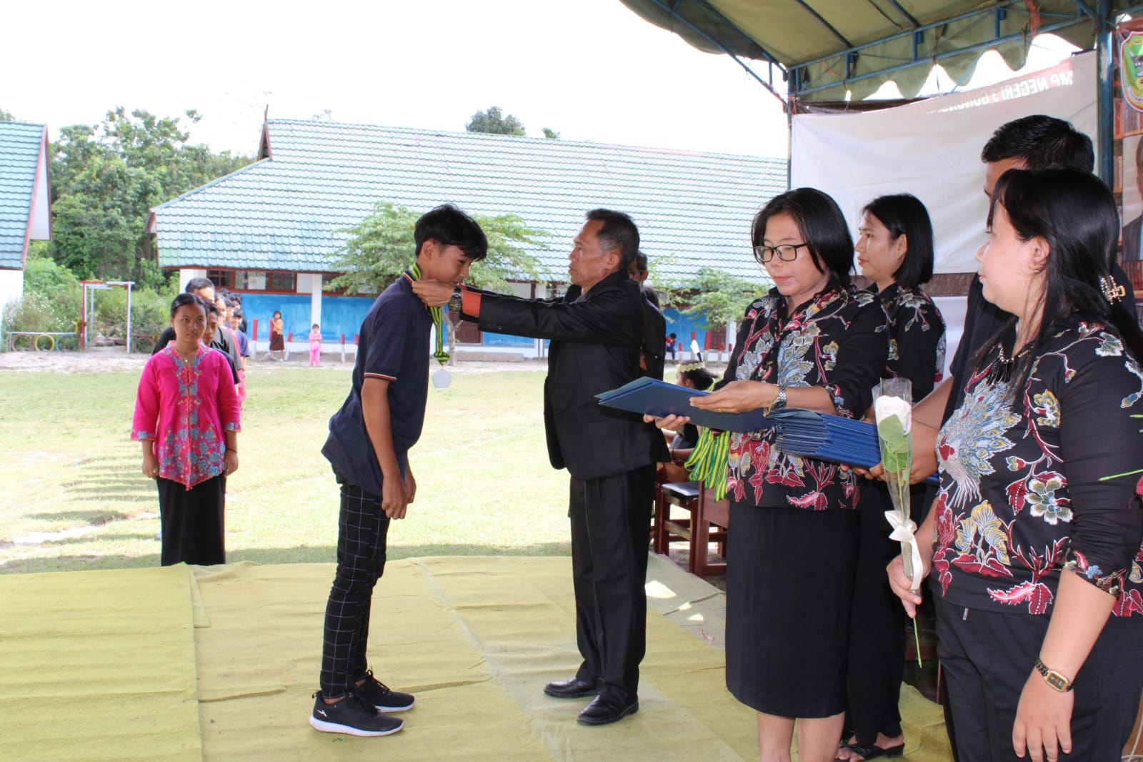 Acara Pelepasan Siswa Kelas IX Tahun Pelajaran 2022/2023 | SMP Negeri 3 ...